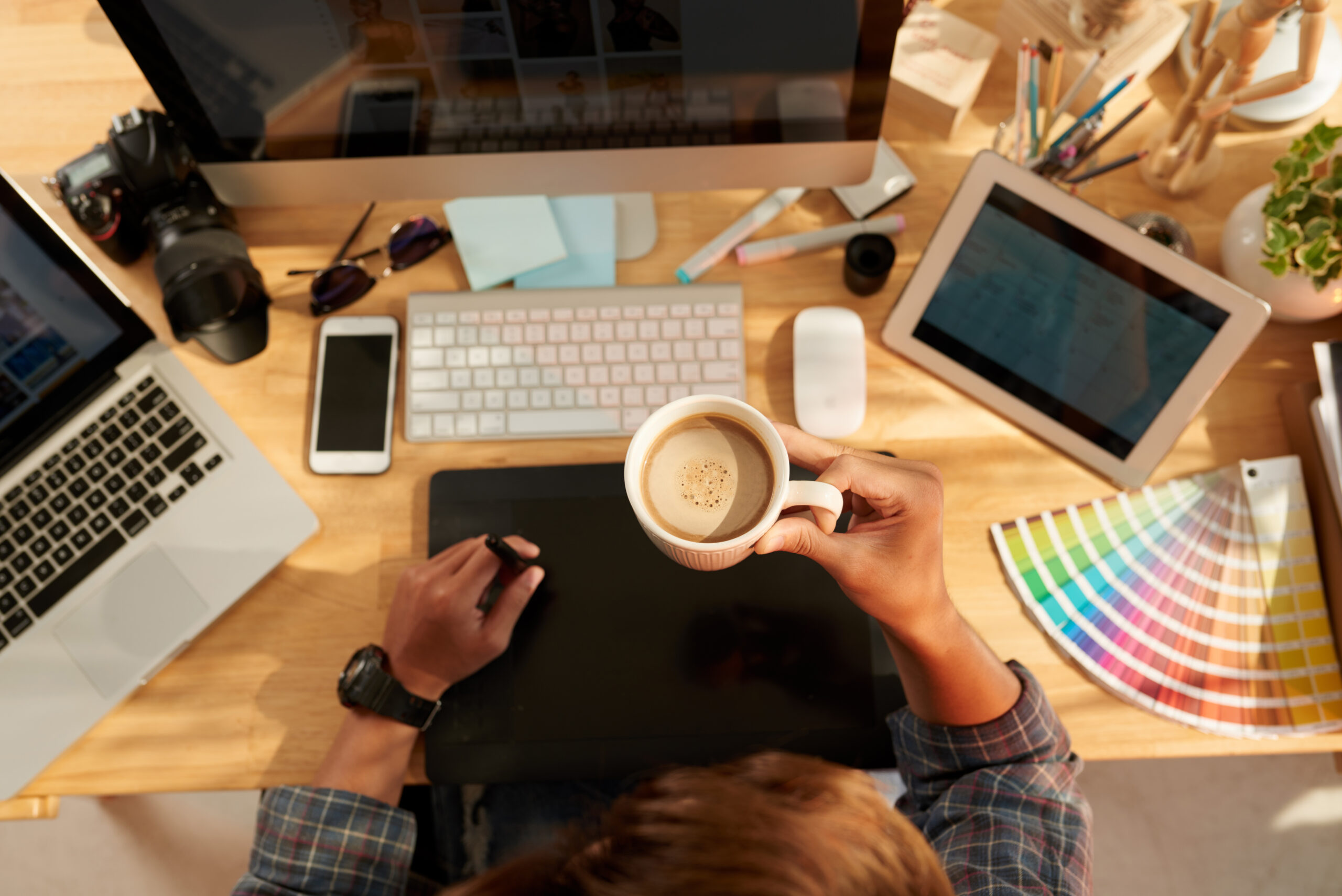 Os benefícios de se tomar café no trabalho - Blog Cafezale | Seu ...